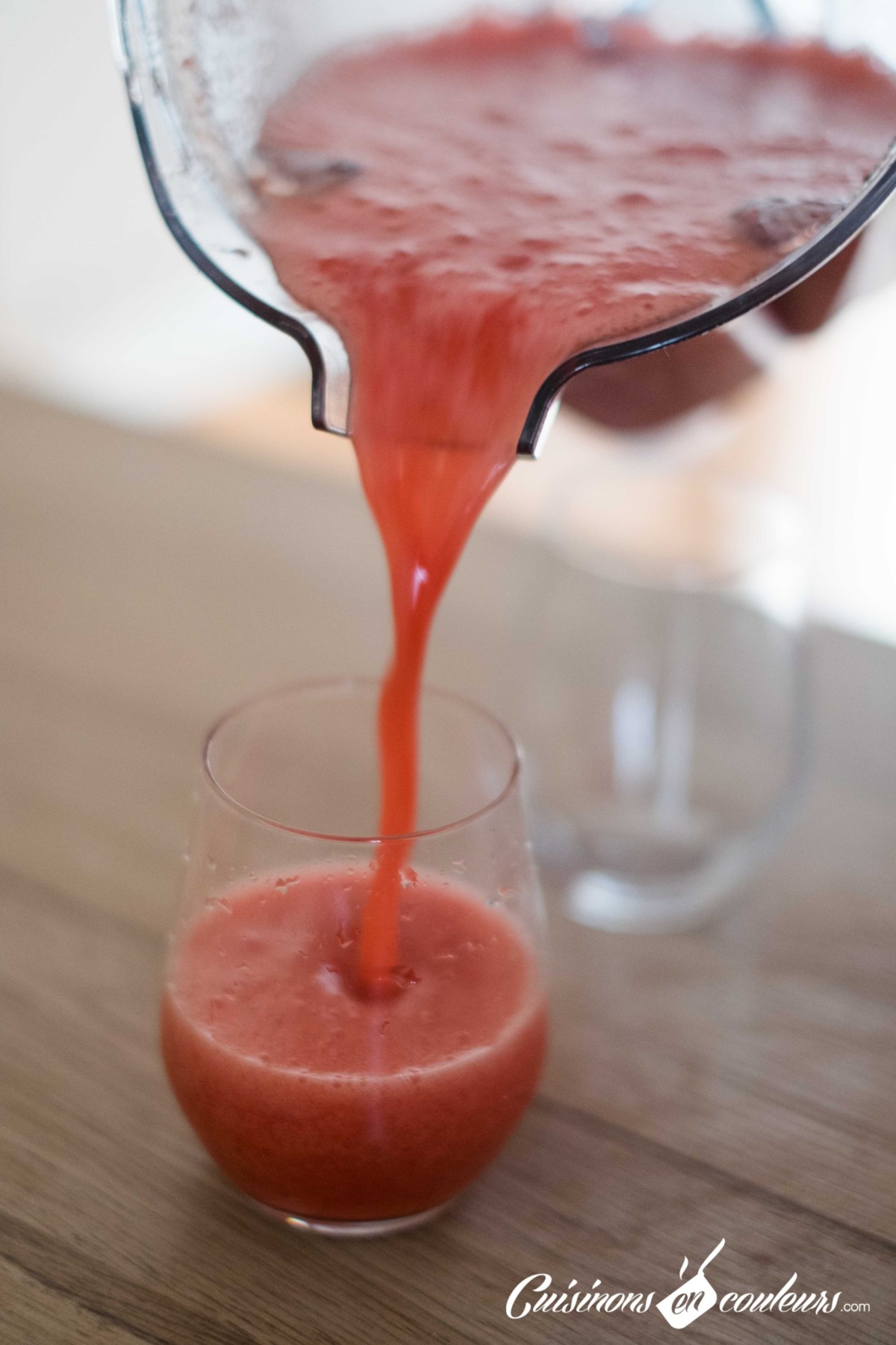 Jus de fraises, orange et citrons verts - Cuisinons En Couleurs