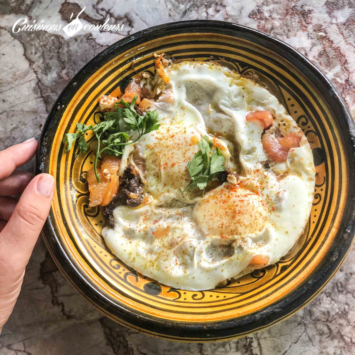 Préparation traditionnelle de l'khliî, viande séchée marocaine ...