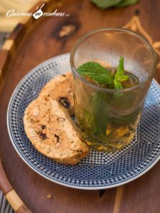 Feqqas traditionnels, aux amandes et raisins secs - Cuisinons En Couleurs