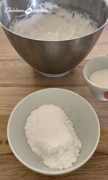 Pavlova aux fruits rouges - Cuisinons En Couleurs