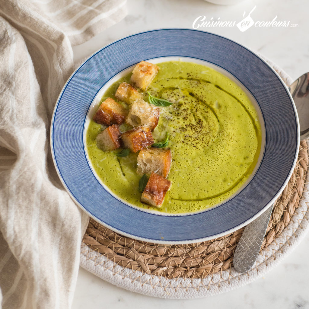 Velouté de courgettes au parmesan - Cuisinons En Couleurs