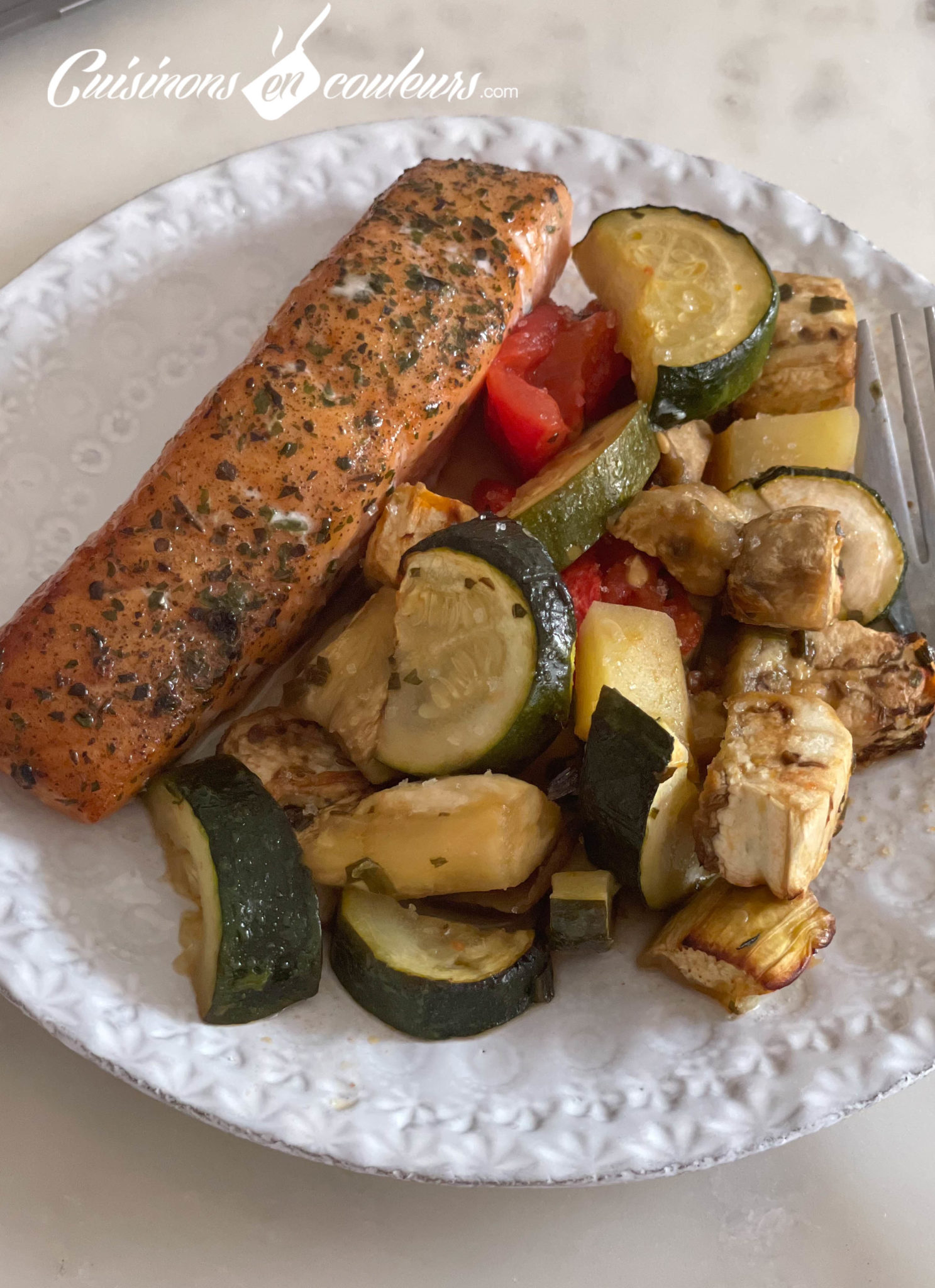 Saumon et légumes au four - Cuisinons En Couleurs