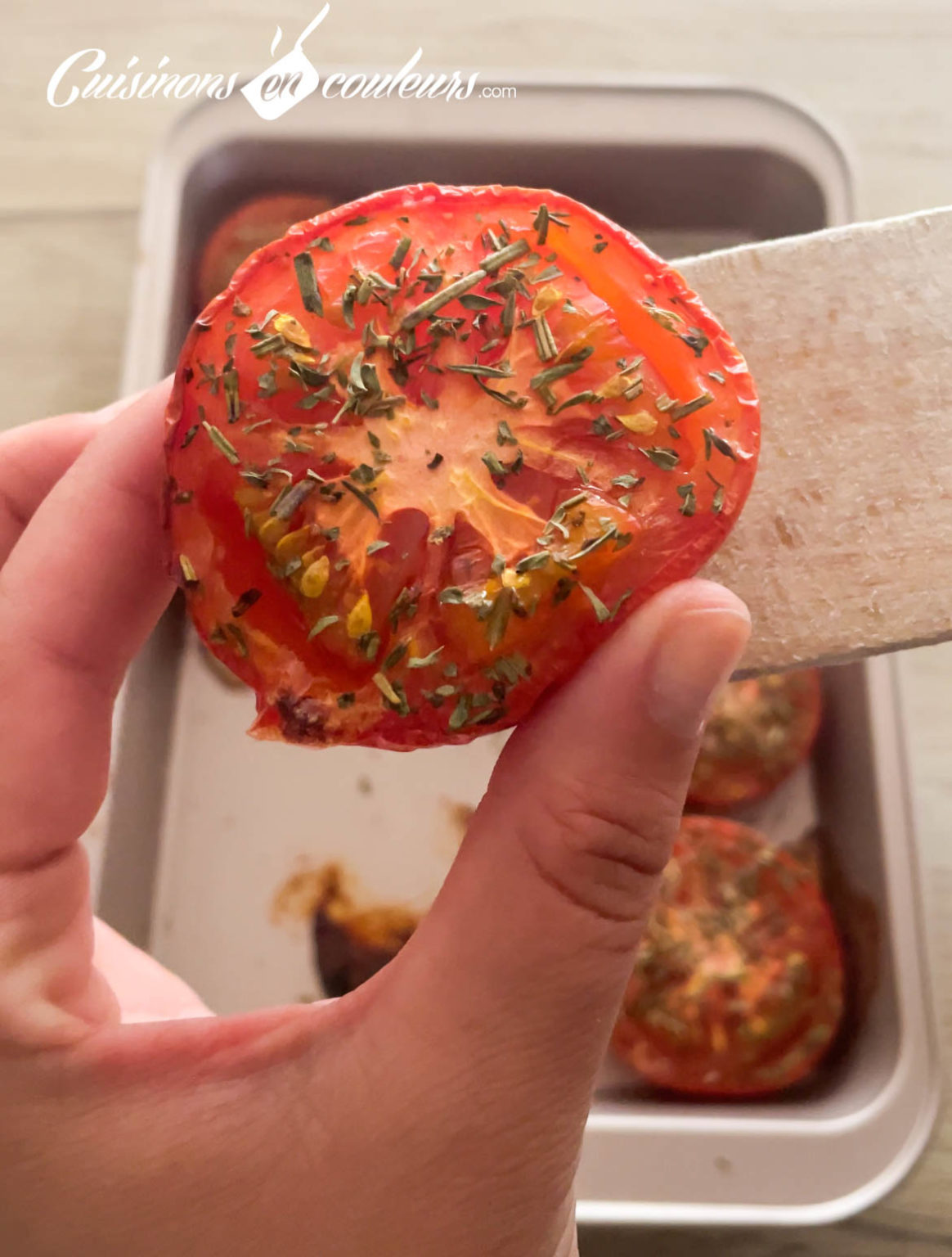 Tomates rôties aux herbes de Provence - Cuisinons En Couleurs