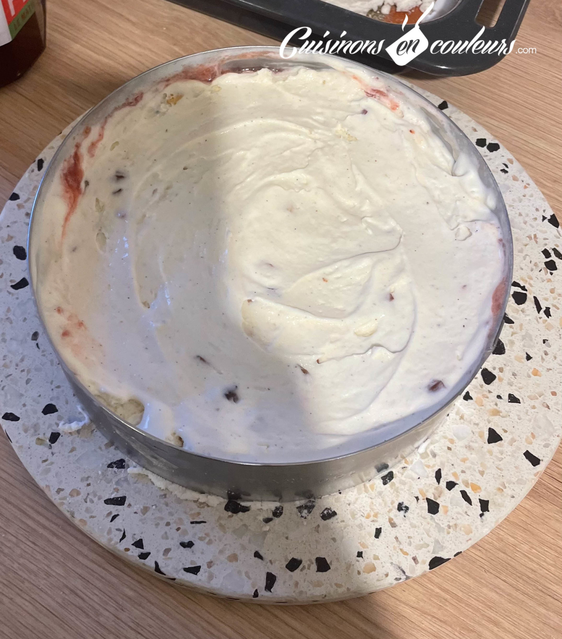 Vacherin aux fruits rouges: un dessert frais et rapide - Cuisinons En ...